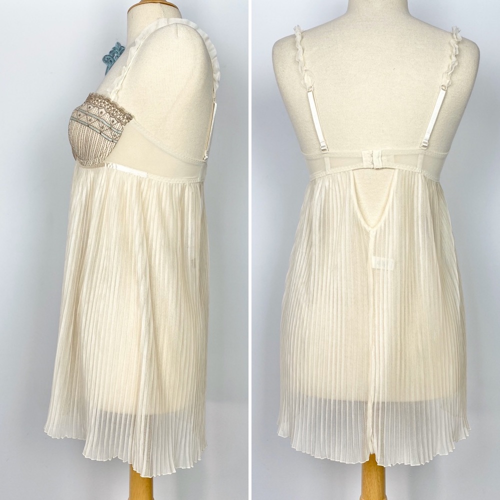 Flora Ivory Negligee Micro Pleat Babydoll Top M - Gem